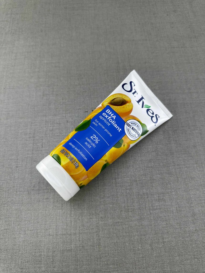 St. Ives BHA Exfoliant Scrub 170g – Al-Syed Traders